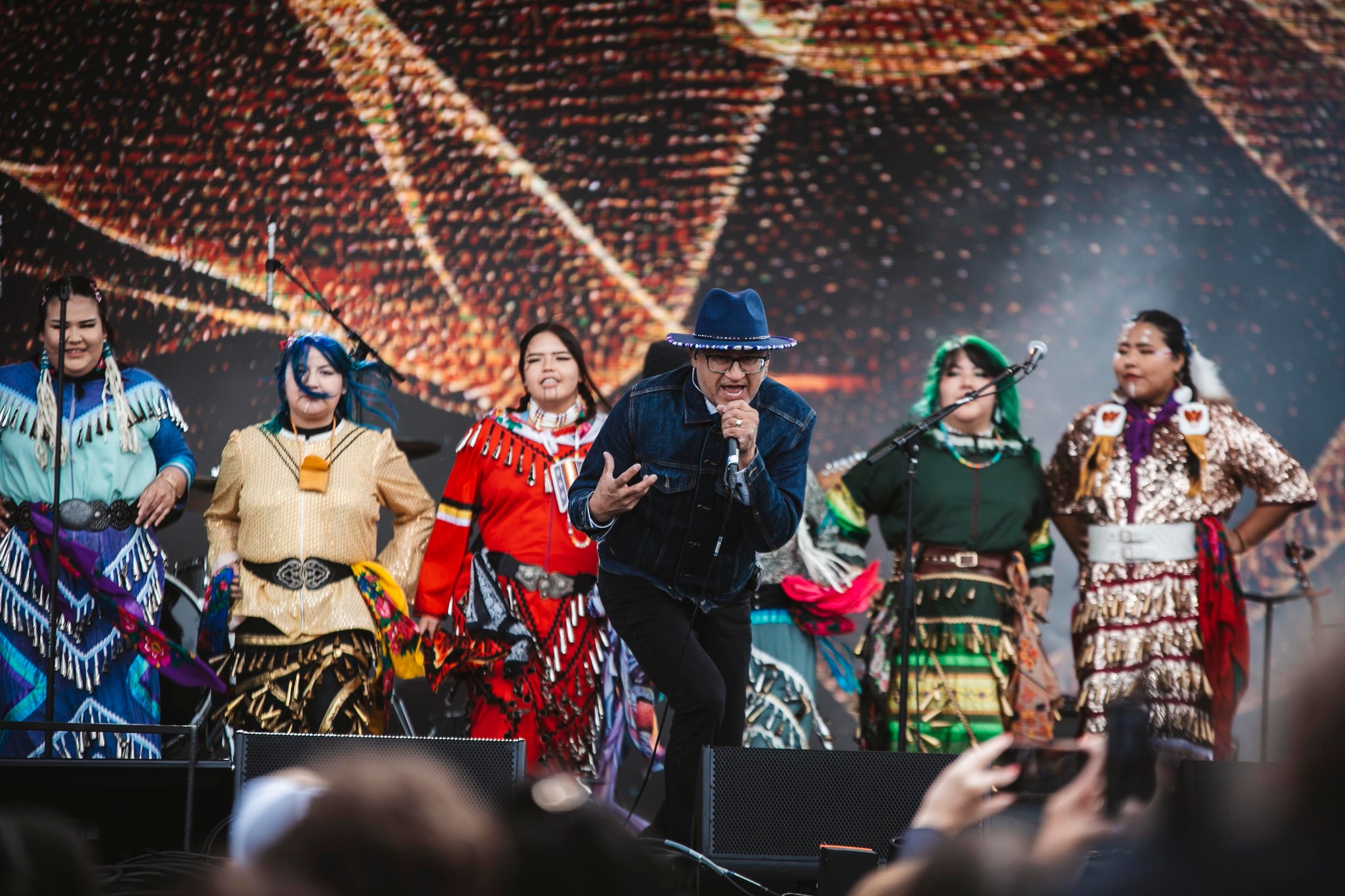 Wake The Giant. - L.E.A.F.